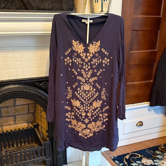 ANDREE BY UNIT | Dresses | Andree By Unit Dark Purple Dress With Gold ...
